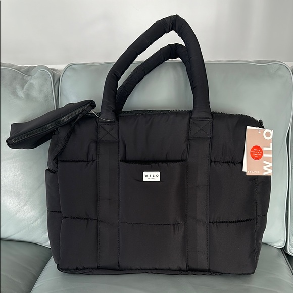 Wilo The Label | Bags | Wilo The Label Quilted Puffer Weekender Bag ...
